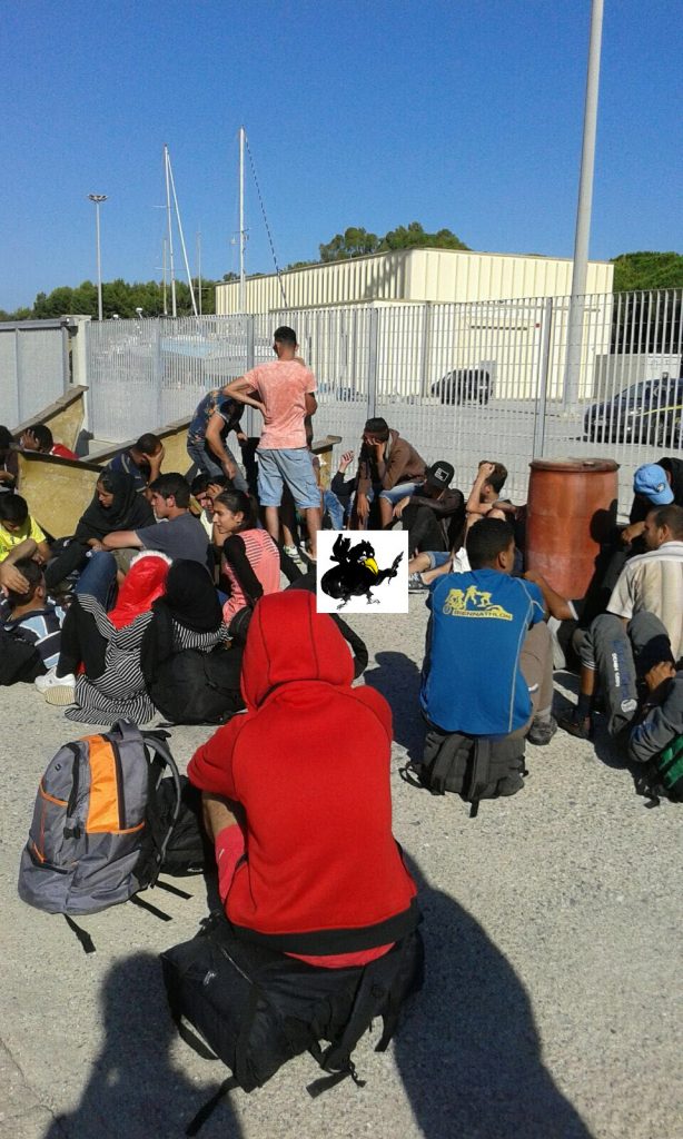 Nuovo sbarco di migranti a Roccella Jonica - Ciavula Nuovo sbarco di migranti a Roccella Jonica - Ciavula