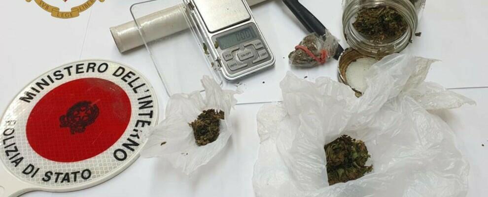 In casa con la droga pronta per essere spacciata, denunciato un uomo in ... In casa con la droga pronta per essere spacciata, denunciato un uomo in ...