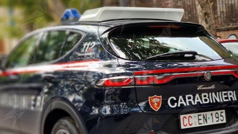 Viola il divieto di avvicinamento alla moglie: arrestato e posto ai ...