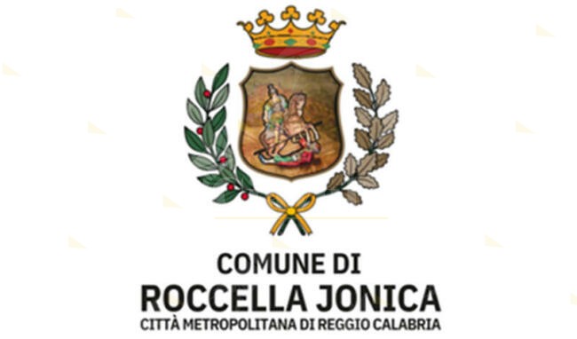 Albero crolla su un'auto a Roccella, il Comune annuncia controlli ...